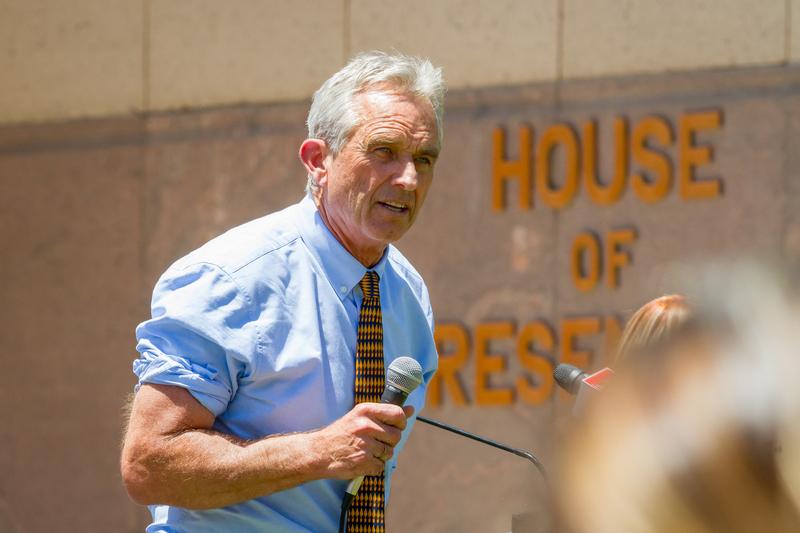RFK Jr. Shamed by Wall Street Journal | internewsgroup