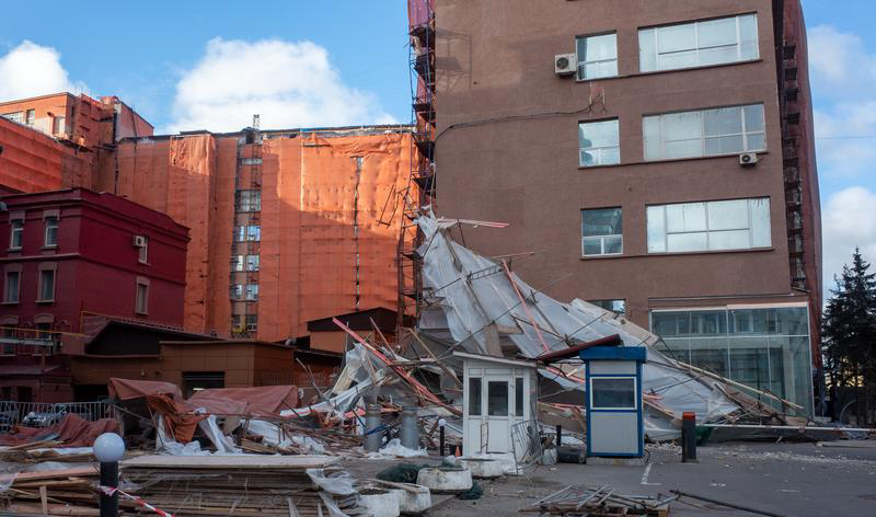 At Least One Injured, 9 Rescued in Iowa Apartment Building Collapse ...